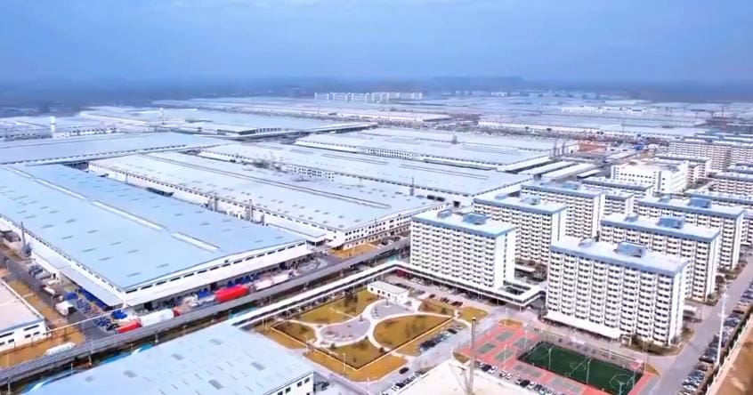 BYD : La nouvelle usine de 50 miles carrés qui pourrait révolutionner l ...